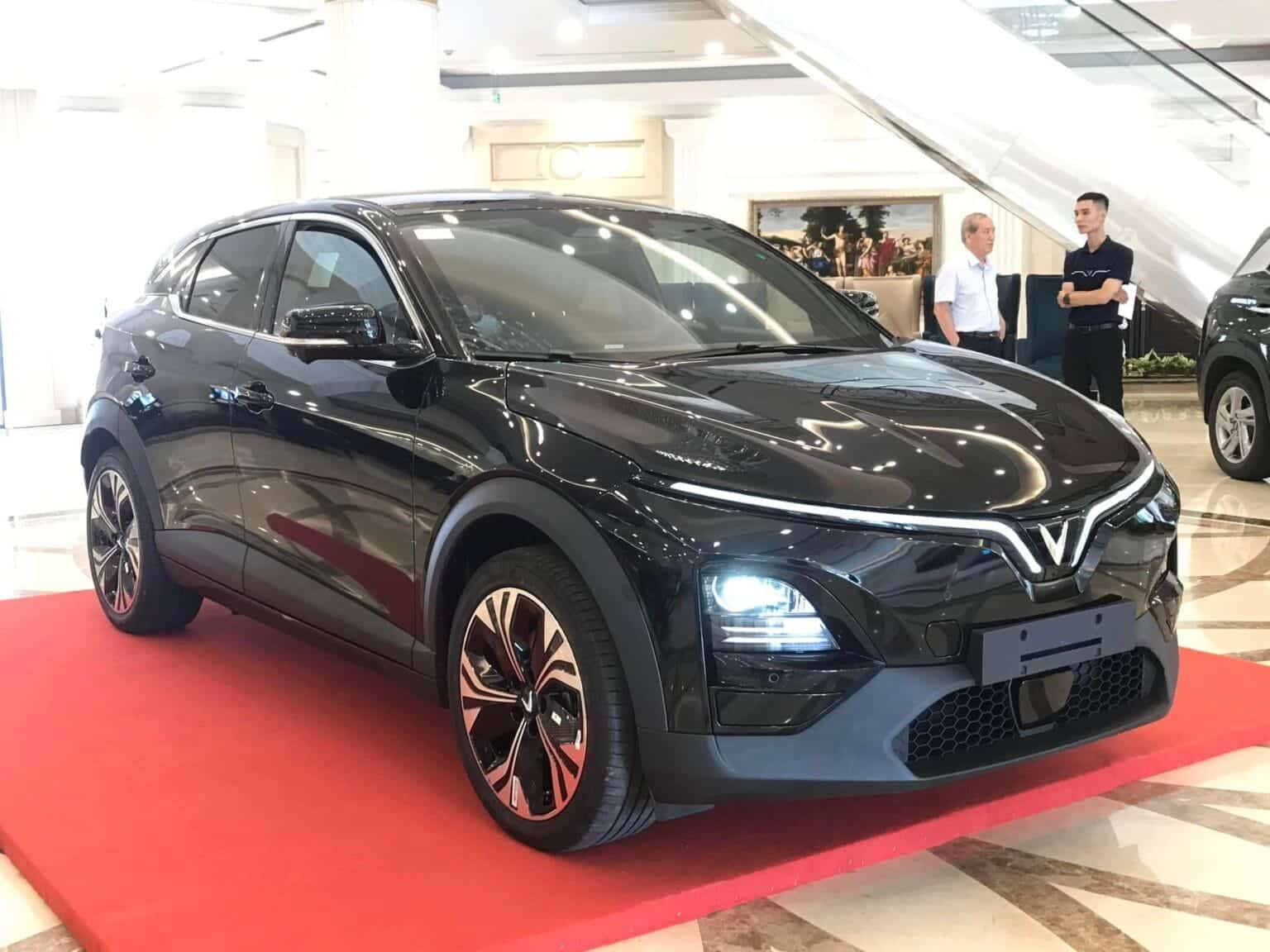 So Sánh Vinfast VF6 Eco và Plus : Chỉ 70 Triệu Cho Rất Nhiều Sự Khác ...