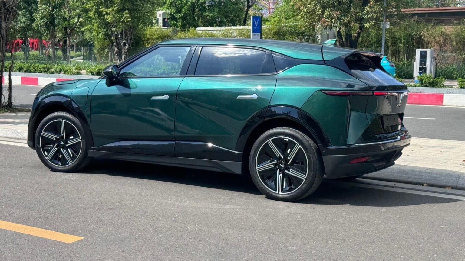 Xe VinFast VF7 Giá Lăn Bánh : Cập Nhật Bảng Giá Xe Lăn Bánh, Chính sách ...