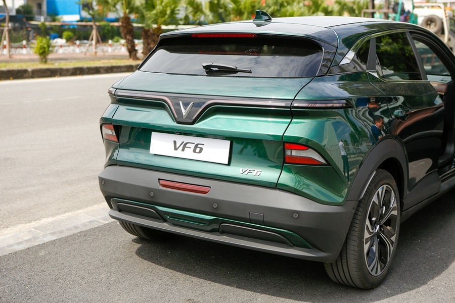 Xe Vinfast VF6 nặng bao nhiêu kg? Kích thước của xe Vinfast VF6 ? - VinFast Sài Gòn